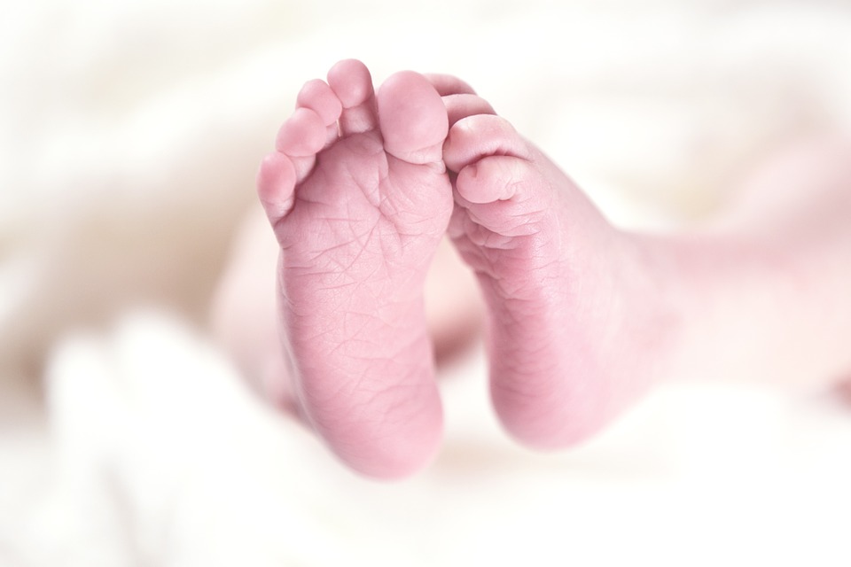 Enfermedades de Transmisión vertical madre-hijo | CEyDES